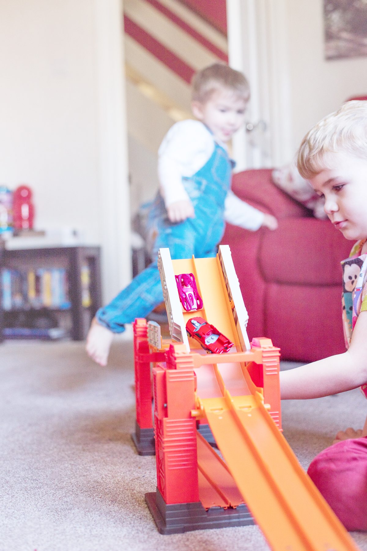 HOT WHEELS TRACK BUILDER STUNT BRIDGE KIT REVIEW – Keep Up With The ...