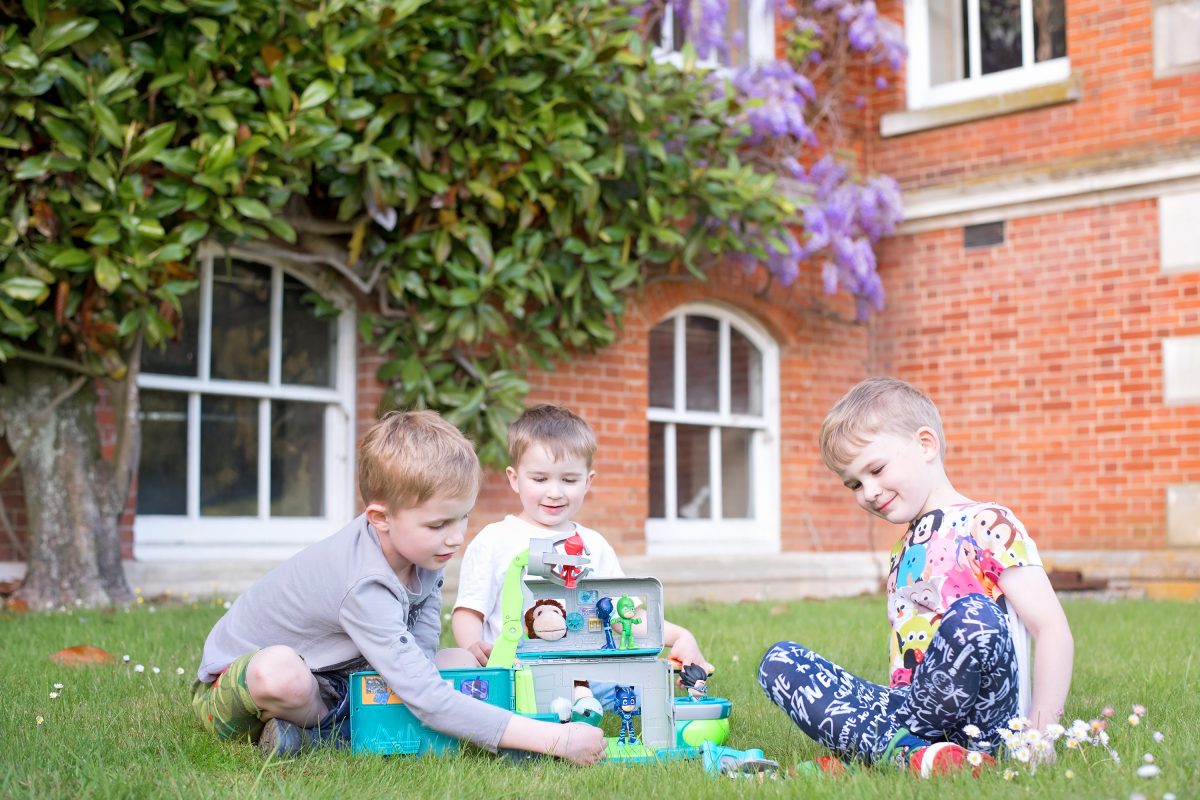 PJ MASKS ROMEO’S LAB PLAYSET REVIEW [AND A GIVEAWAY!] [# ...