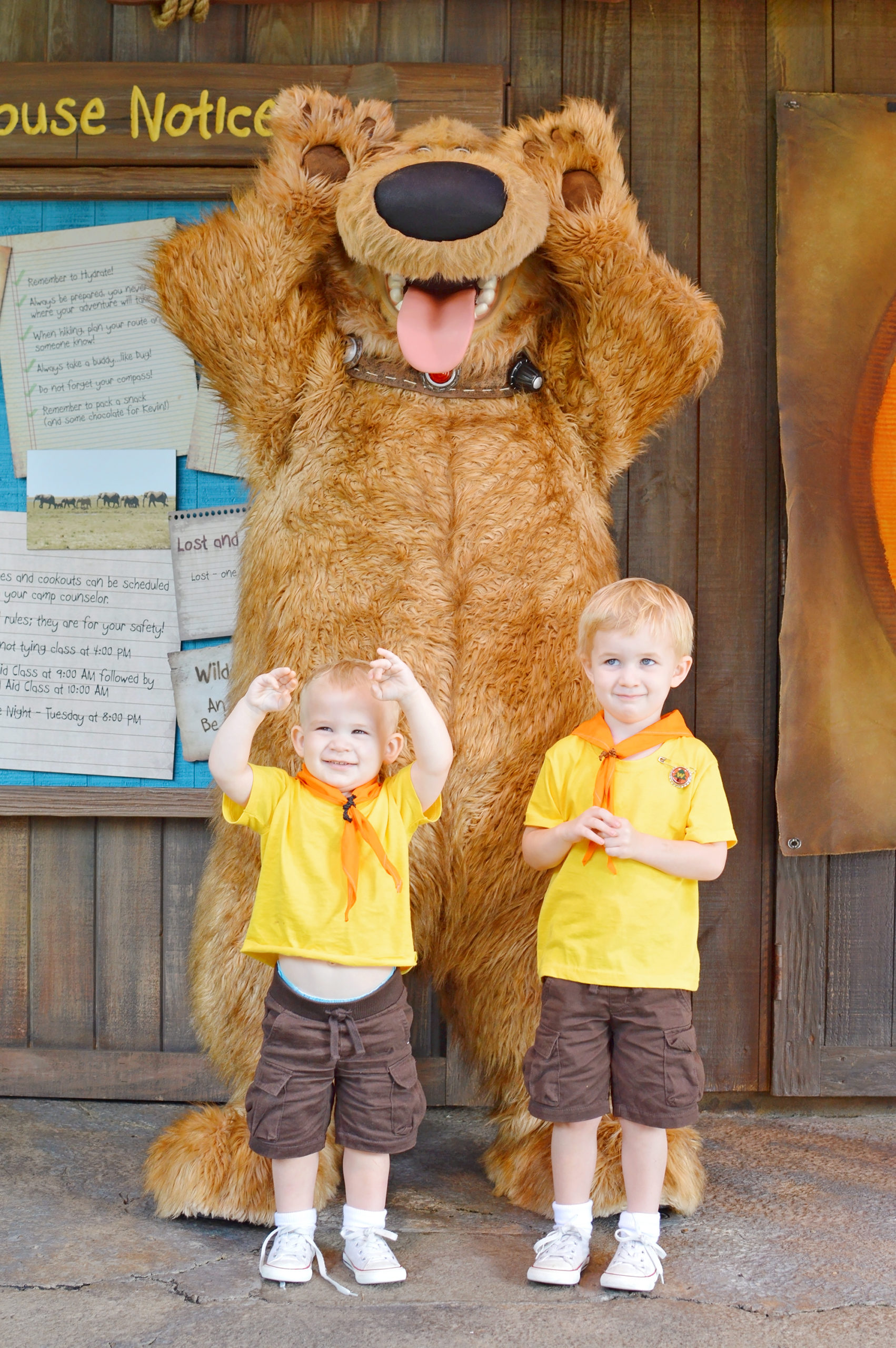 MEETING RUSSELL AND DUG FROM DISNEY AND PIXAR’S UP! – Keep Up With The ...