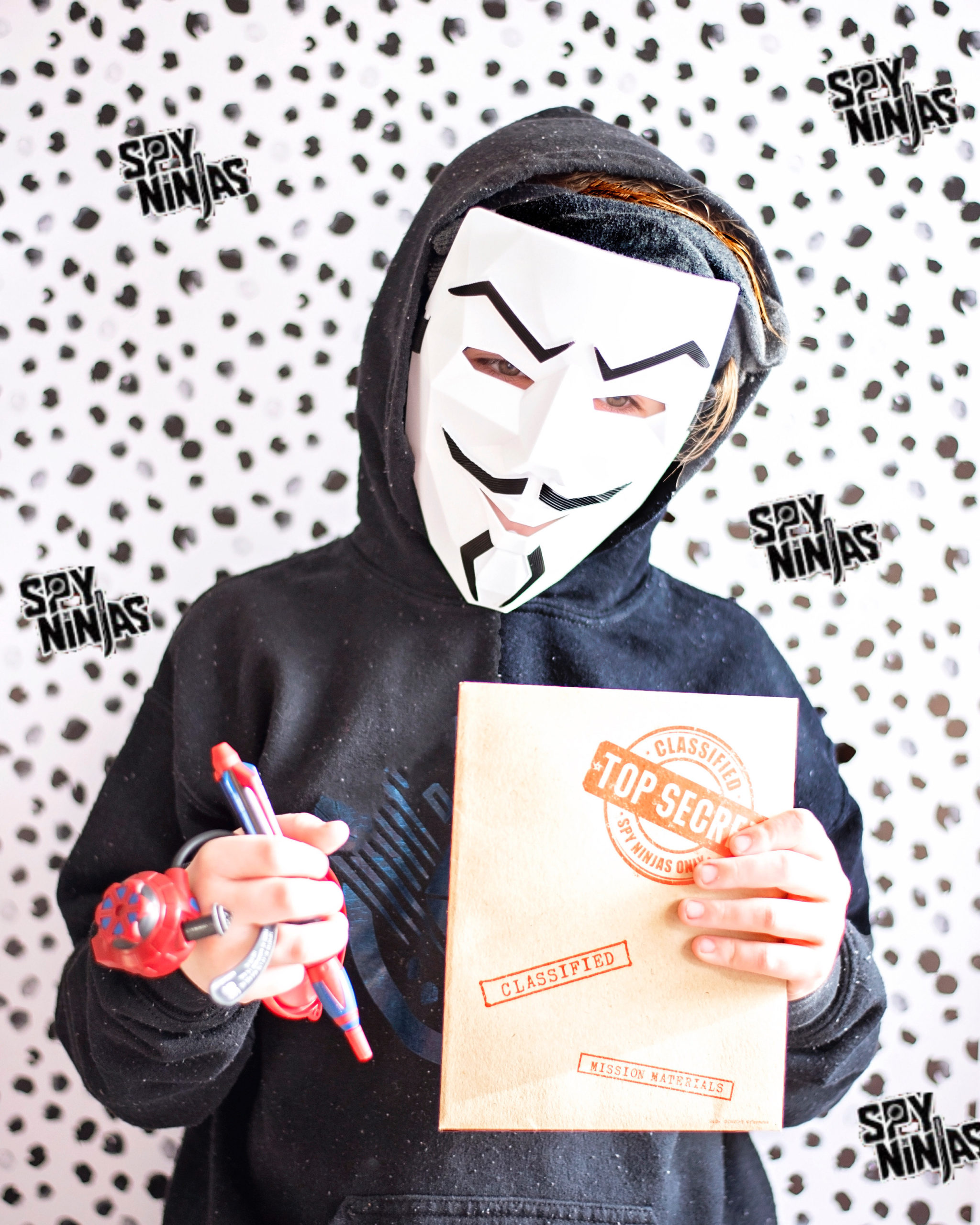 COULD YOU BE THE NEWEST SPY NINJA? - Keep Up With The Jones Family